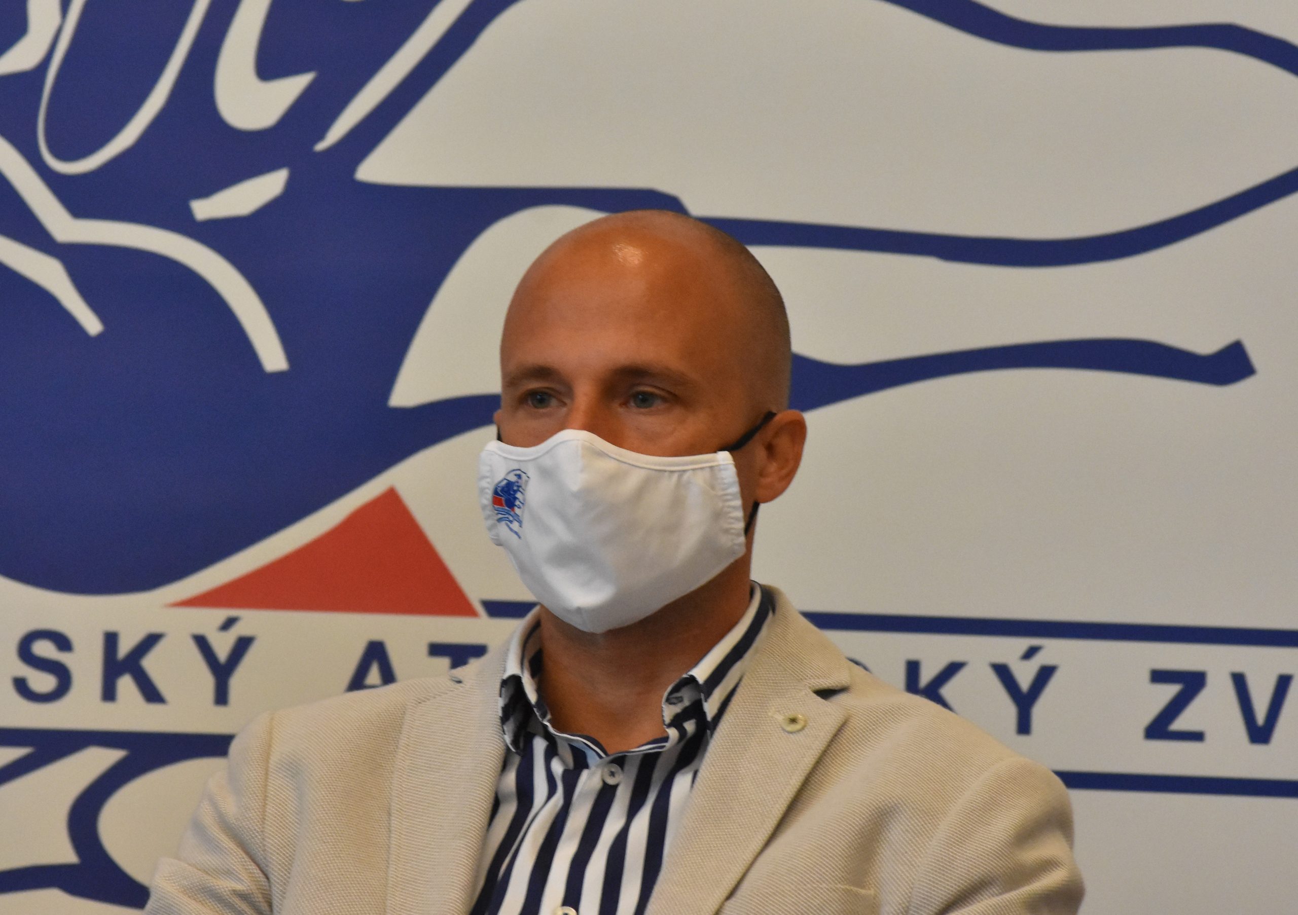 Pandemická komisia SAZ: snaha dostať špičku na Kanárske ostrovy, využiť ...